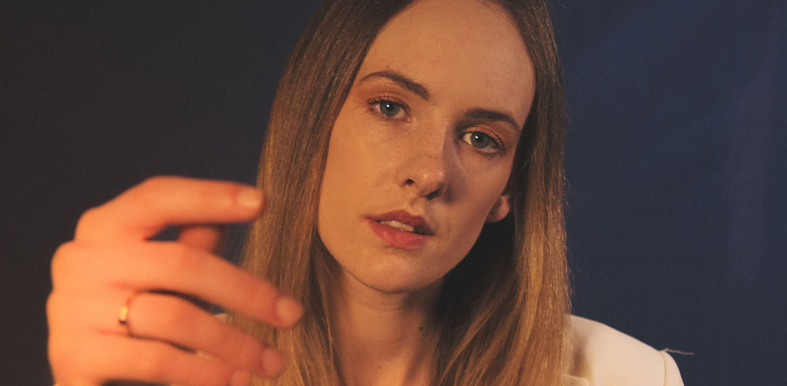 Premiere: Listen to Jackie Beverly's new hazy indietronic song 'Someone ...